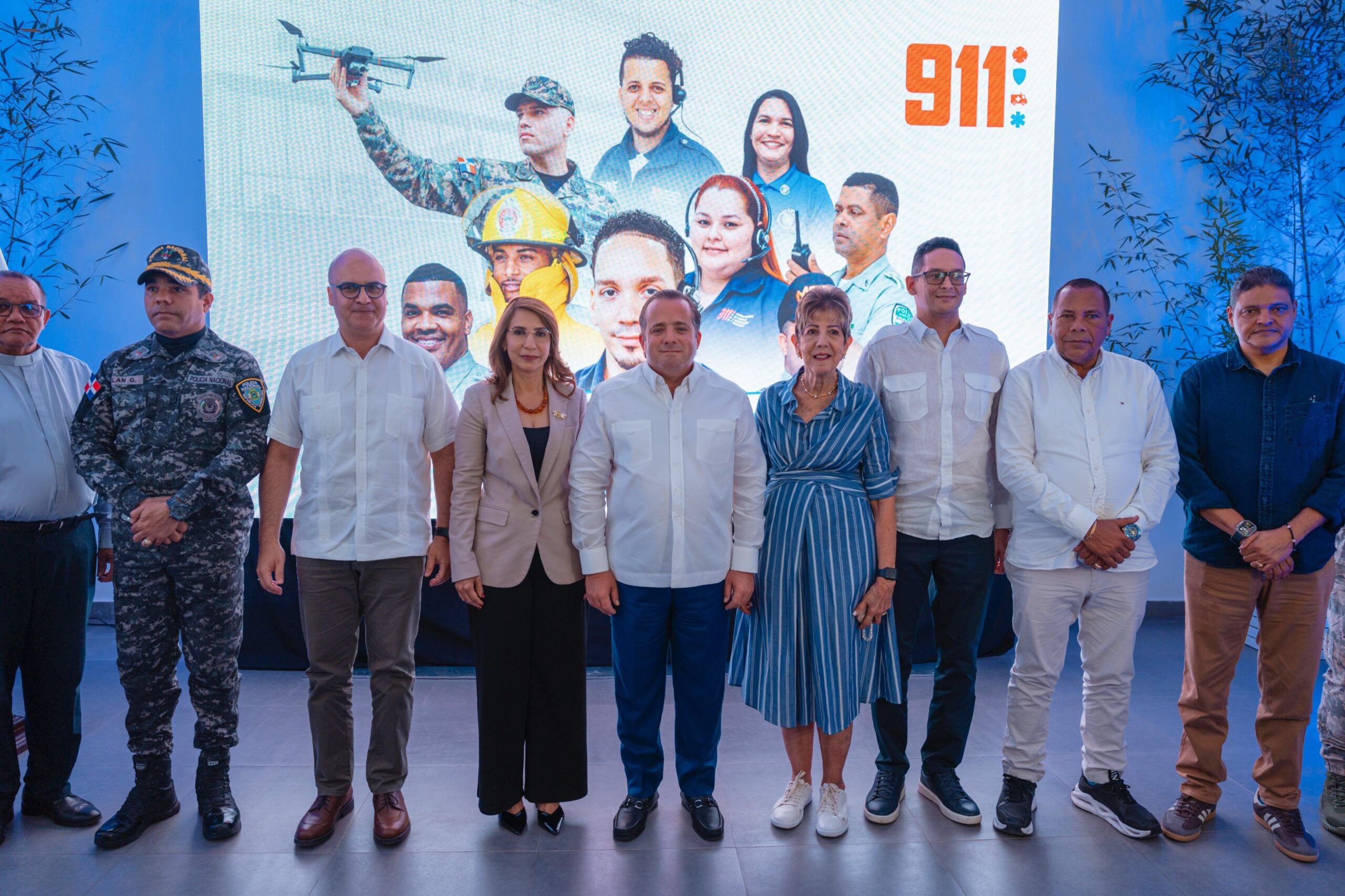 Paliza presenta avances del Sistema 911 en Puerto Plata; entregan ...